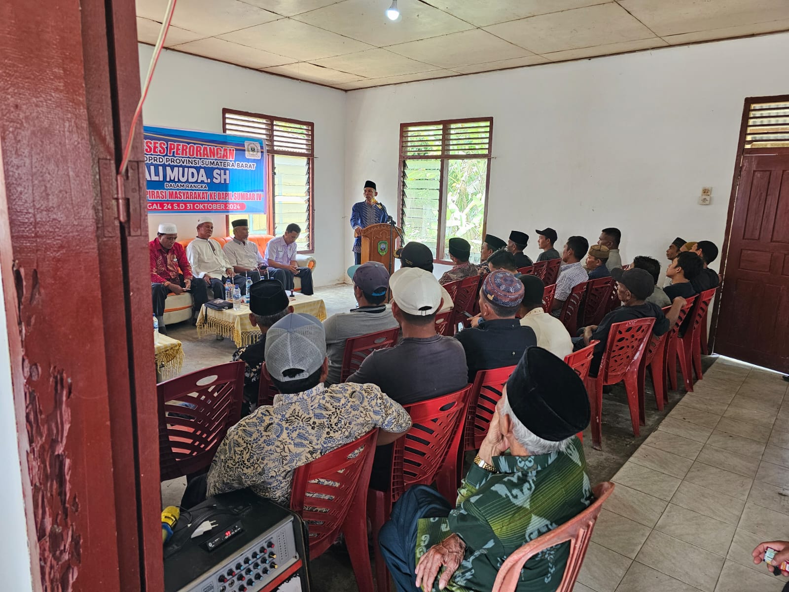 Reses Ali Muda di Simpang Tonang, Warga Minta Dibangun Sekolah ...