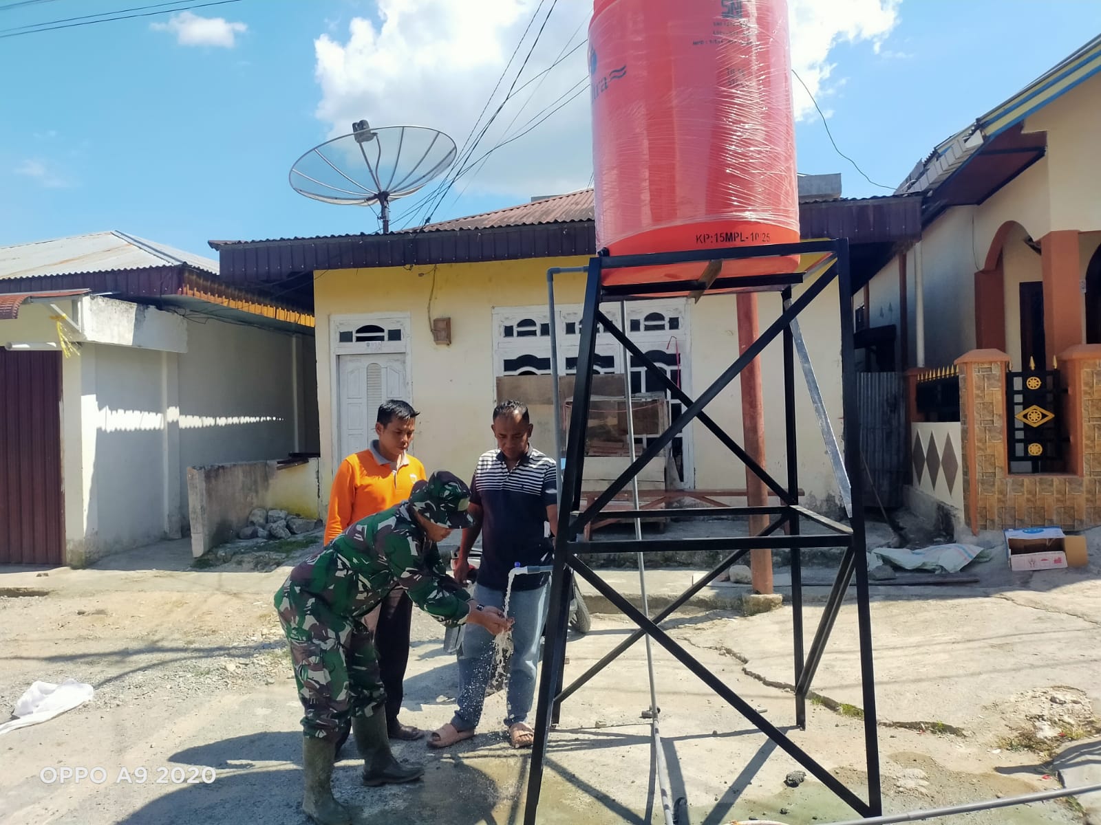 ‎Sasaran Fisik TMMD ke-126, Pasang Tedmon Air Bersih ke Desa Tetangga ...